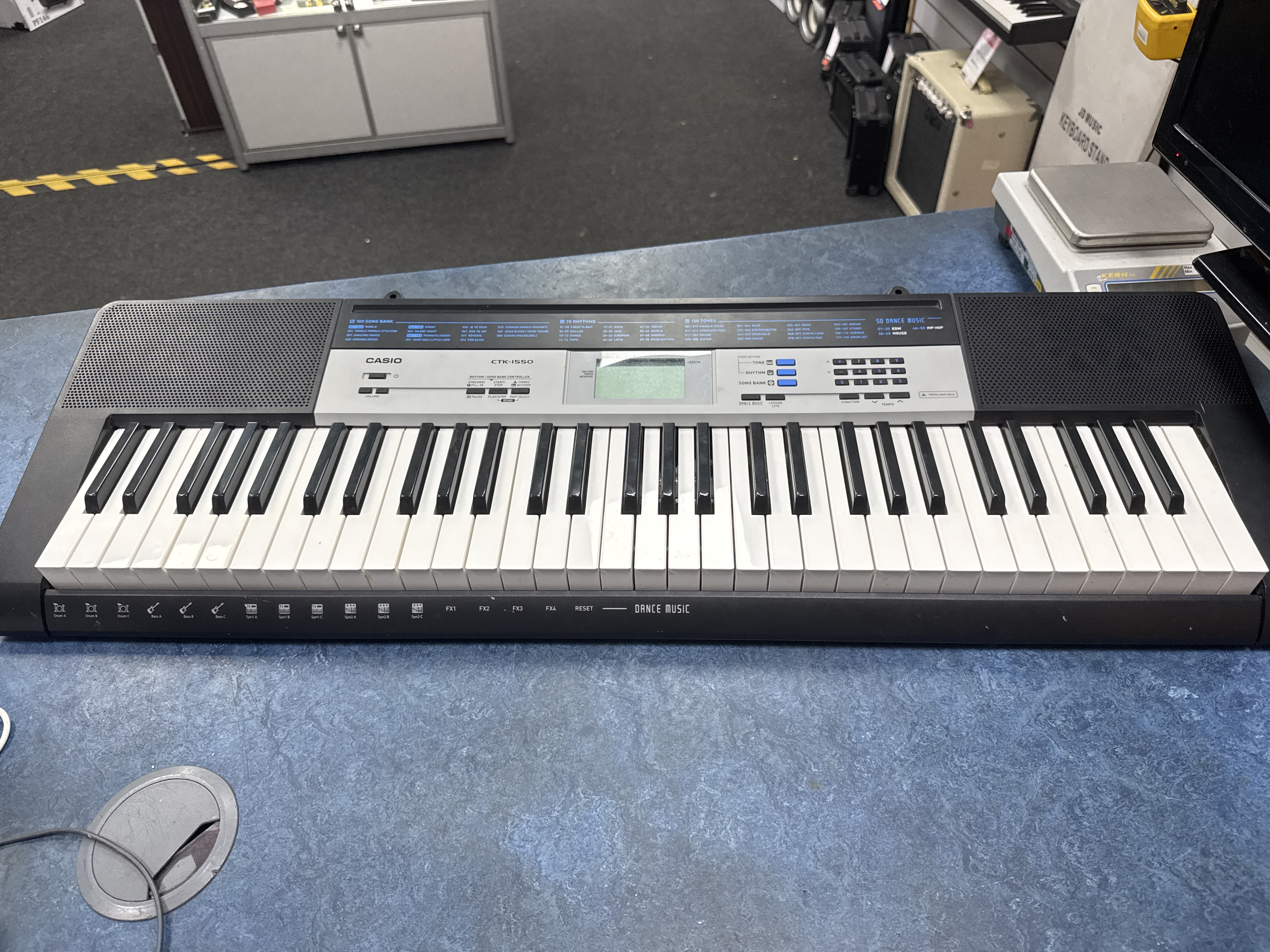 Pre-owned Casio ctk-1550 keyboard - Own4Less